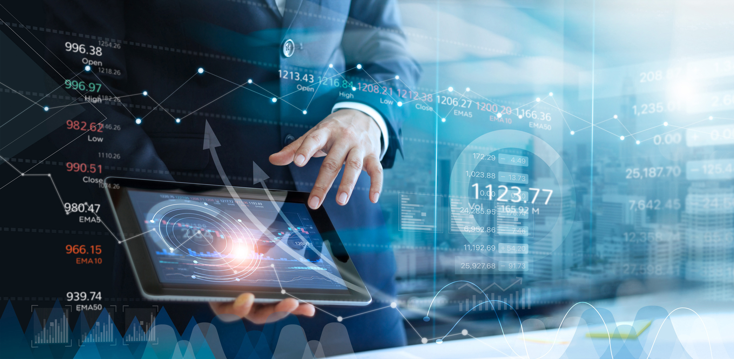 Finanzas en la Era Digital: Lo que el 2025 tiene preparado - Ebanking News